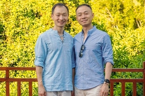 Two brothers are redefining what it means to give back - Johns Hopkins ...